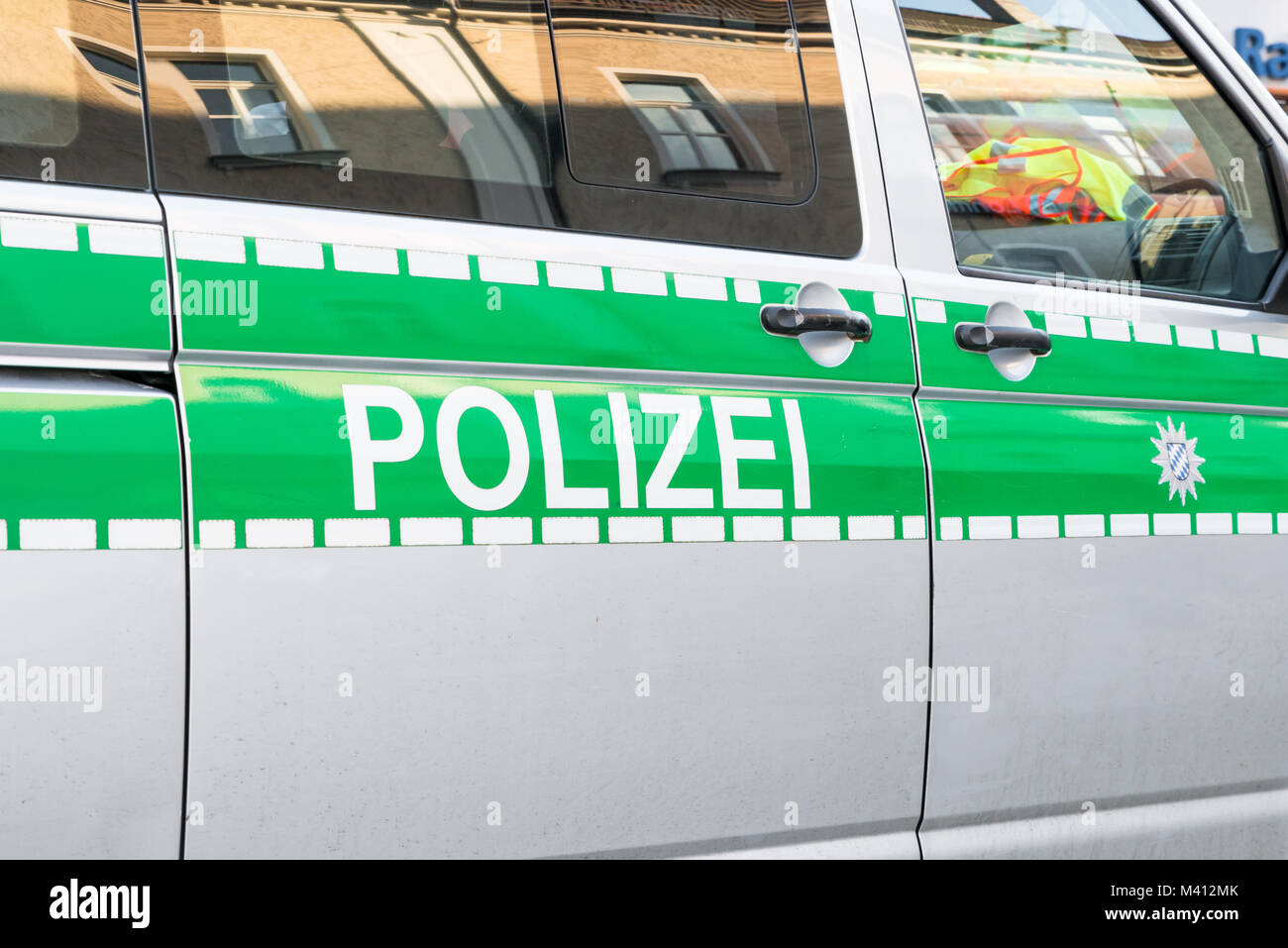 Security officer checking car hi-res stock photography and images - Alamy