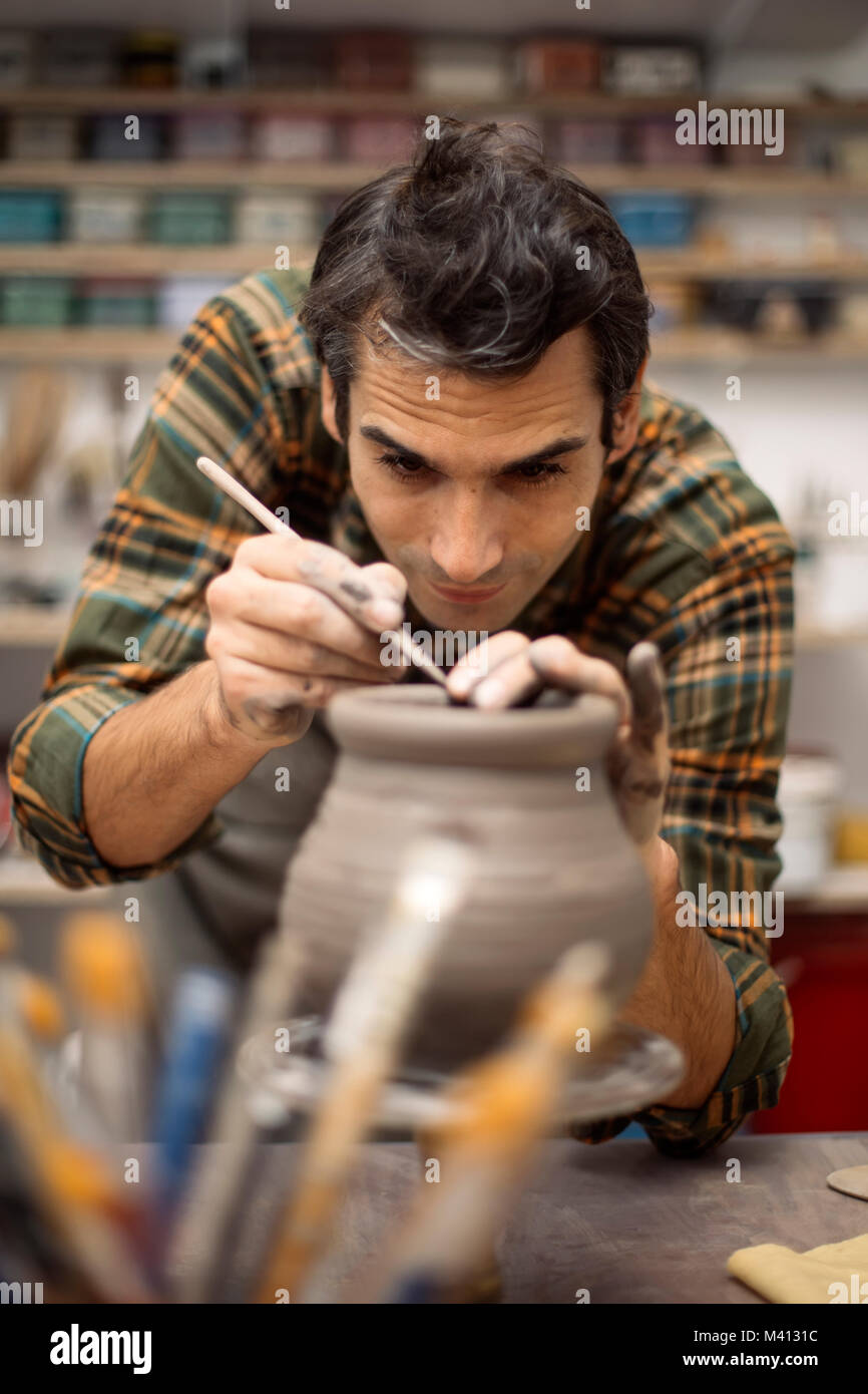 Pottery making craft hi-res stock photography and images - Alamy