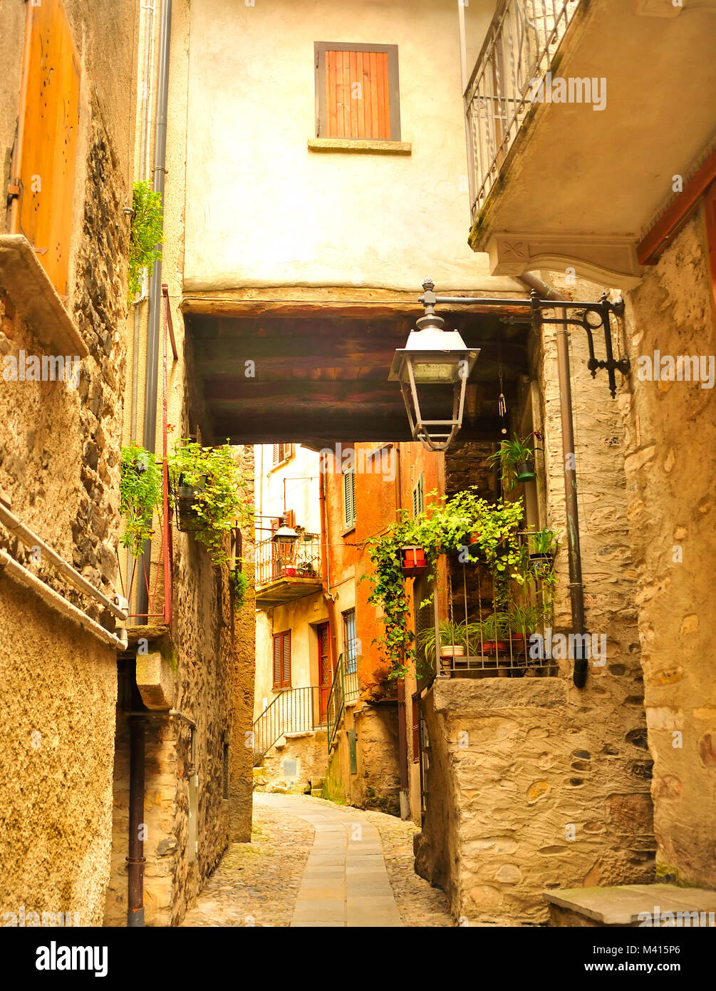 Urban vernacular hi-res stock photography and images - Alamy