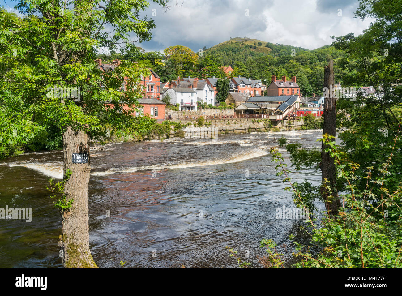 Llangollen river walk hi-res stock photography and images - Alamy