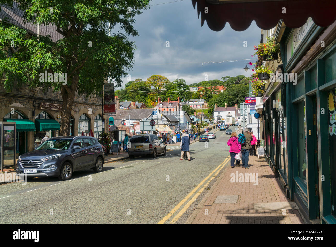 Llangollen main street, Denbighshire, Wales, UK Stock Photo - Alamy