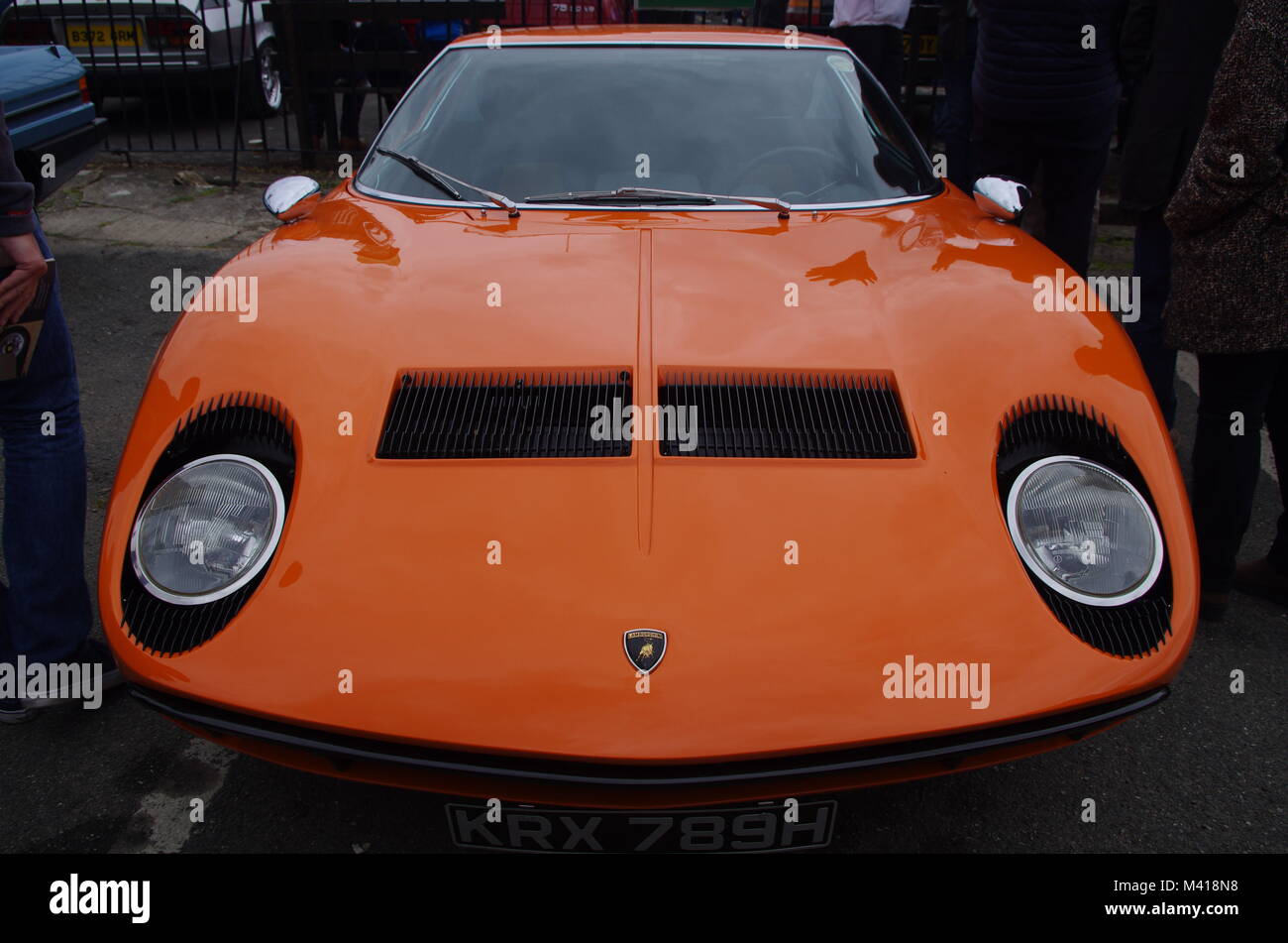 Lamborghini headlights hi-res stock photography and images - Alamy