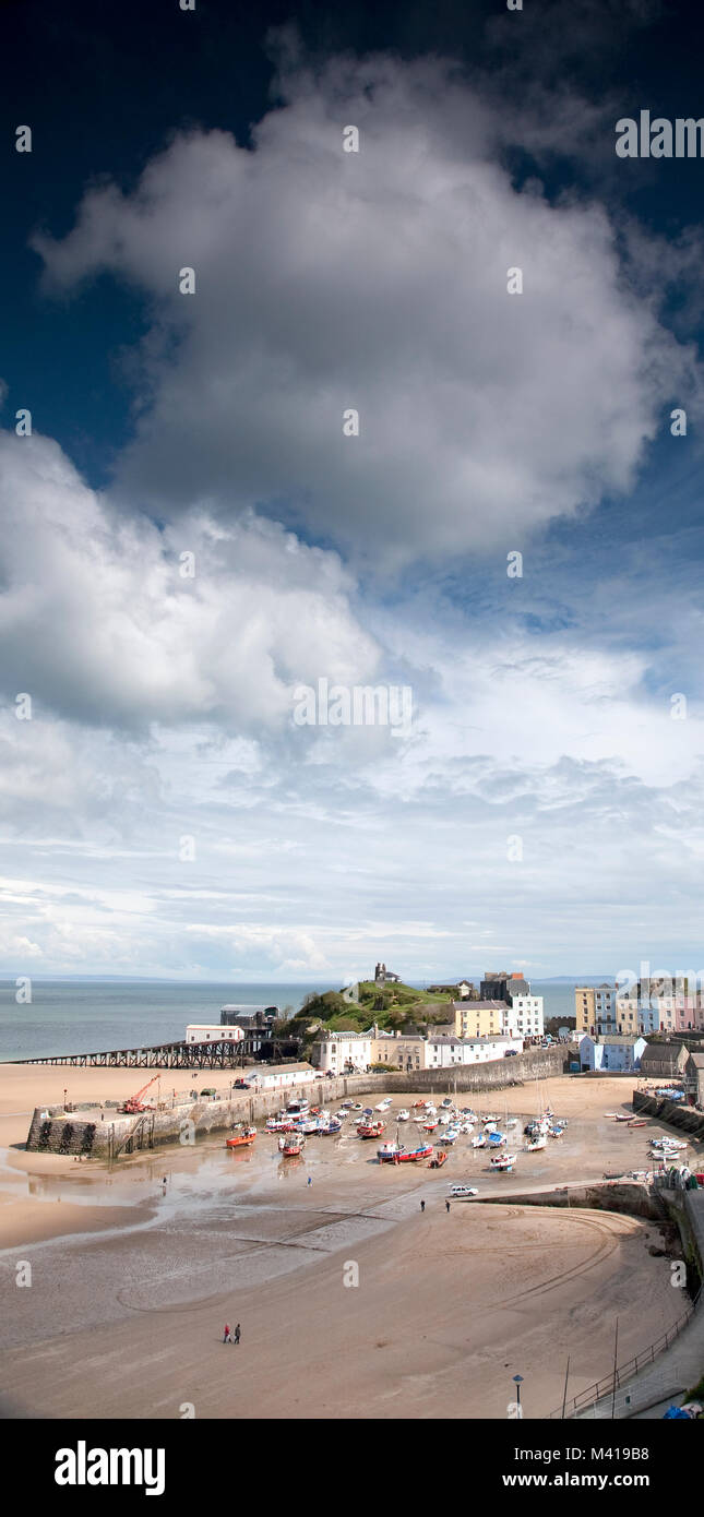 Tent harbour at low tide, a portrait panoramic view Stock Photo - Alamy