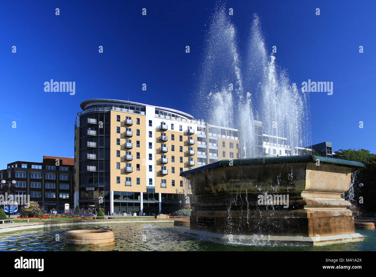Fountain street hull hi-res stock photography and images - Alamy