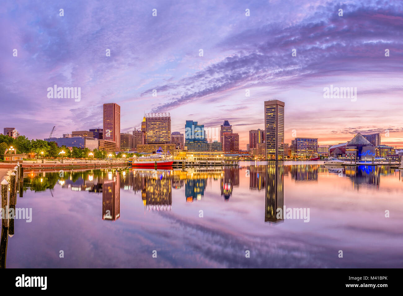 Baltimore inner harbor tourism hi-res stock photography and images - Alamy