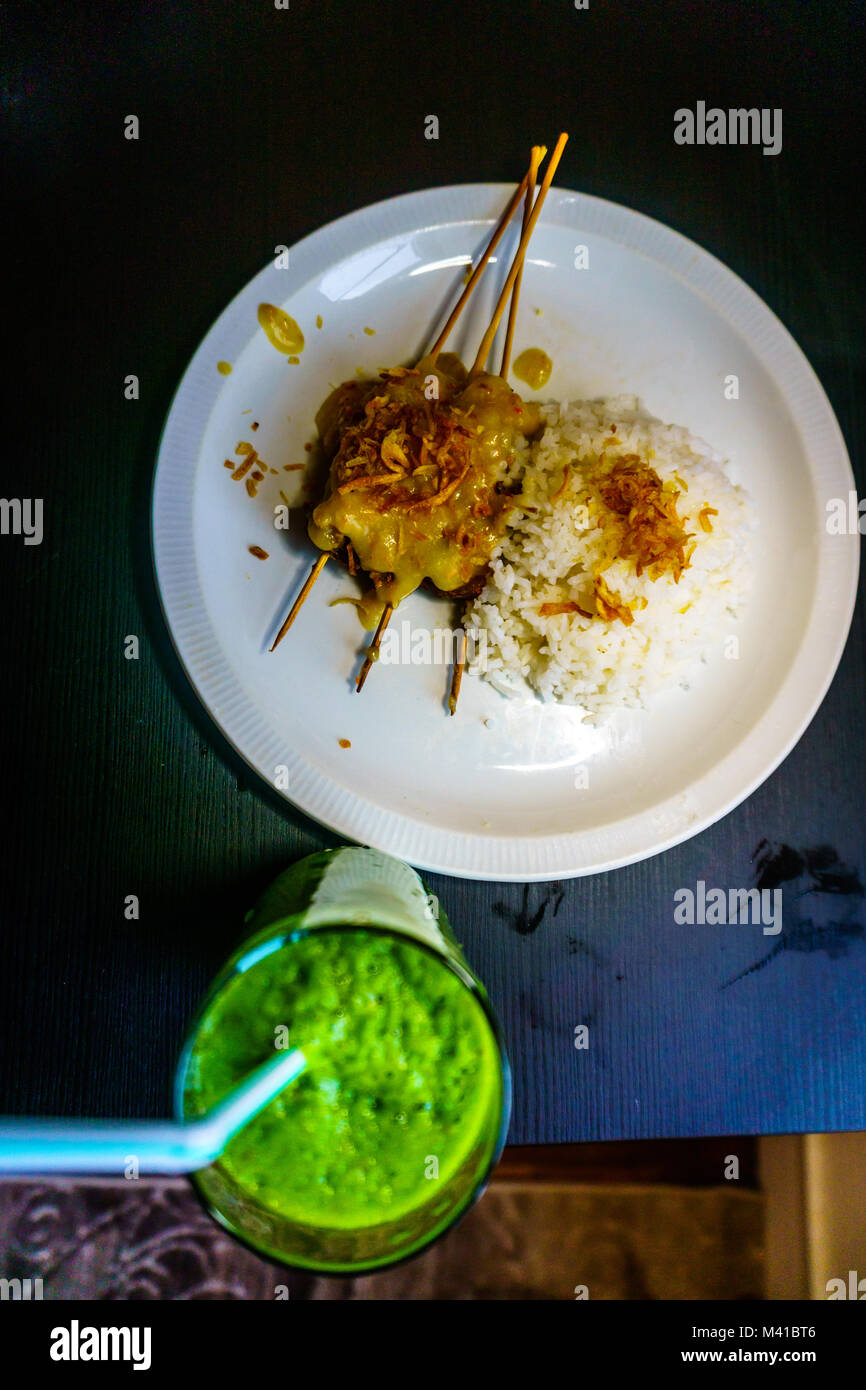 Tasty dish seasoned chicken served hi-res stock photography and images ...