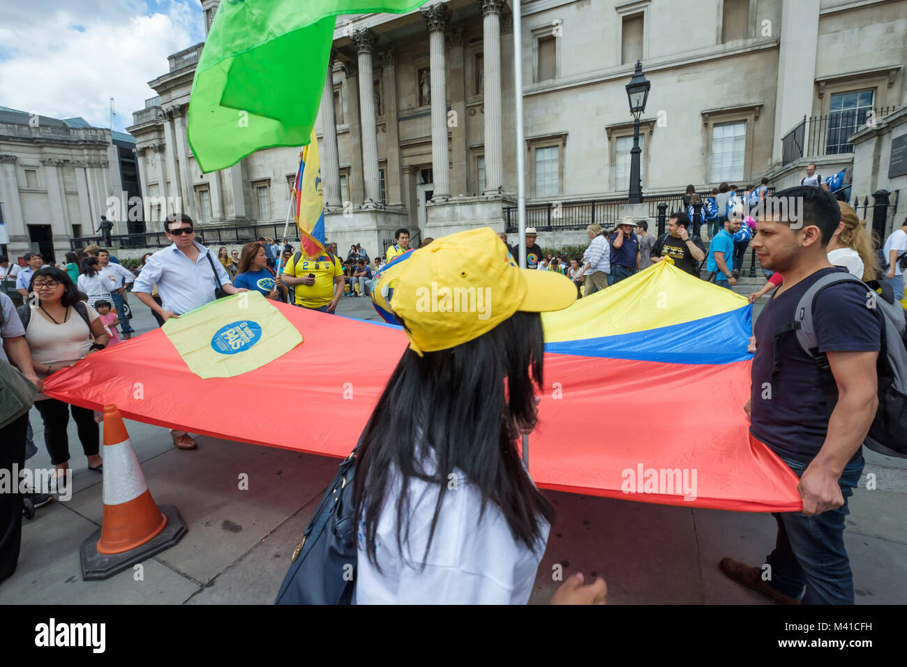 Ecuadorians protest in Trafalgar Square to support President Correa's ...