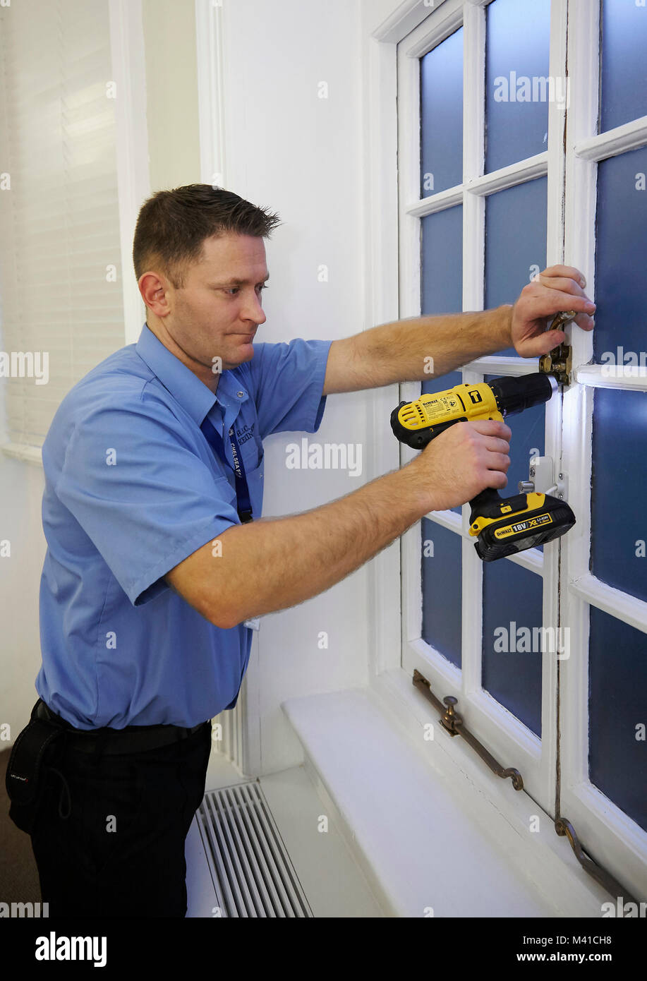 Installing window hi-res stock photography and images - Alamy