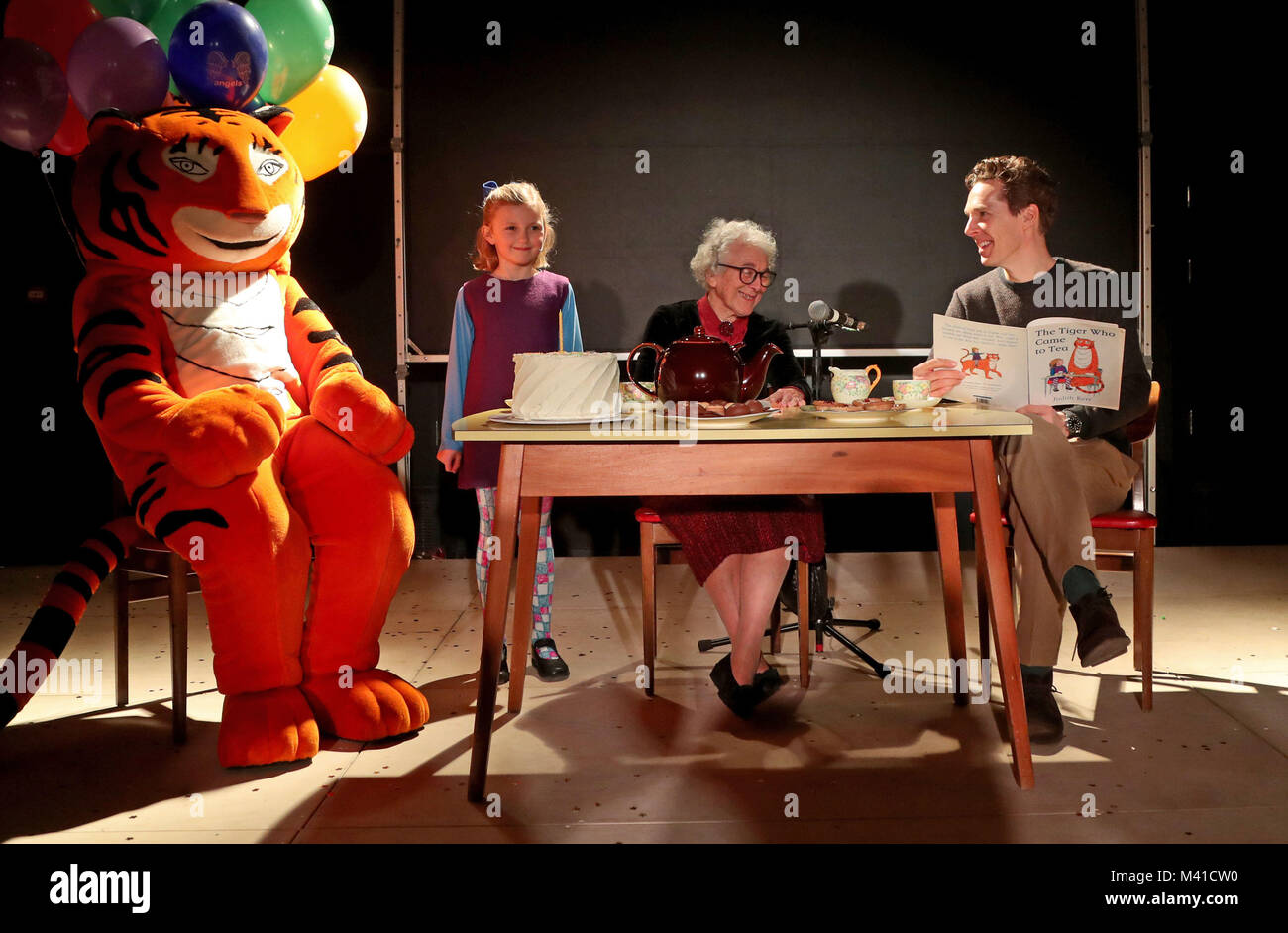Judith kerr the tiger who came to tea hi-res stock photography and ...