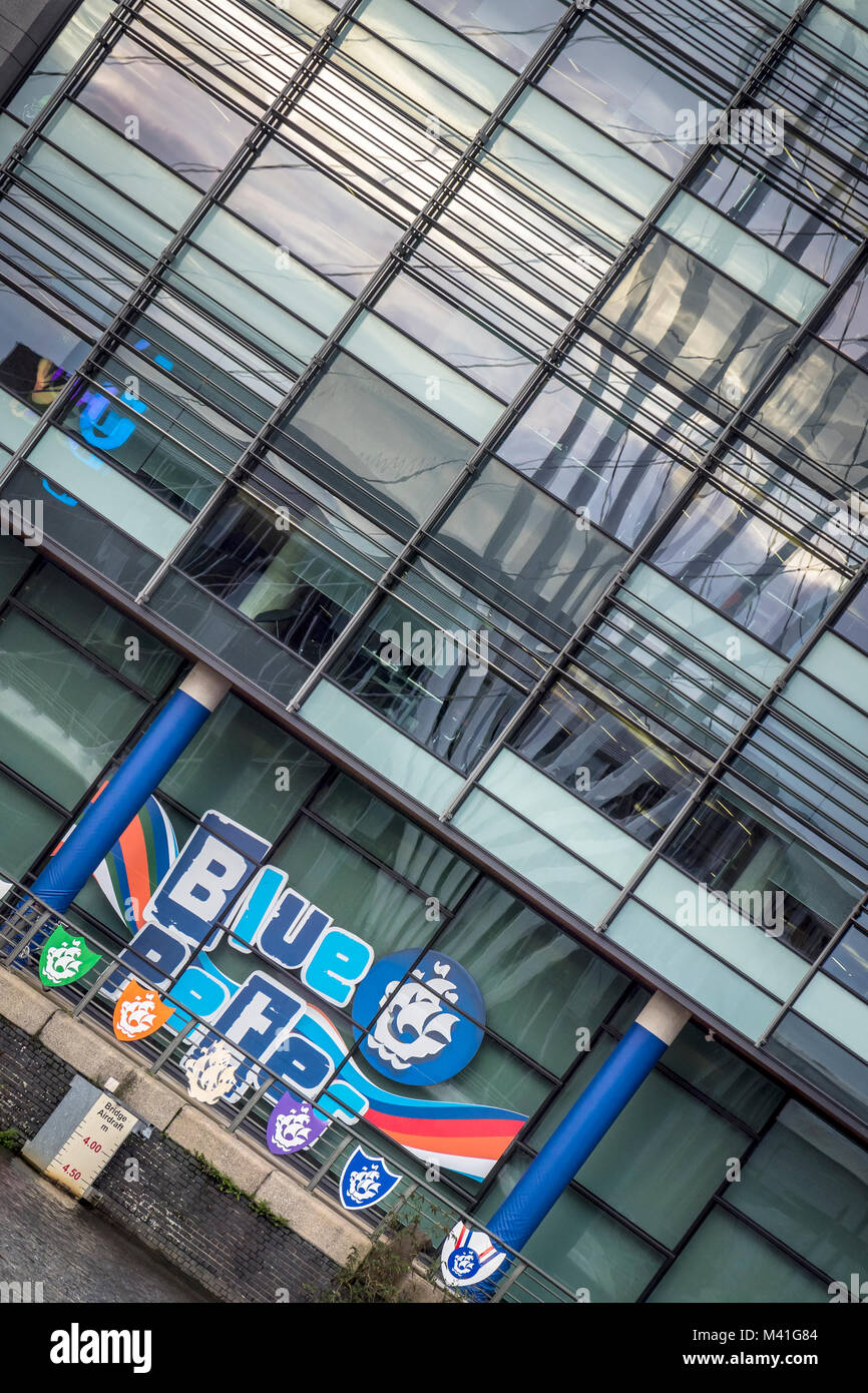 Blue peter logo hi-res stock photography and images - Alamy