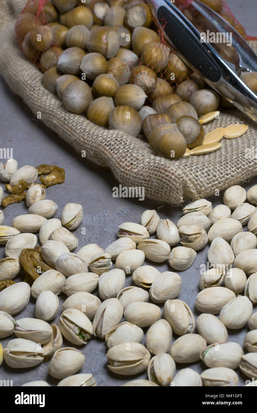 almond, indian nuts, hazelnut, pistachios, cidonia mixed Stock Photo ...