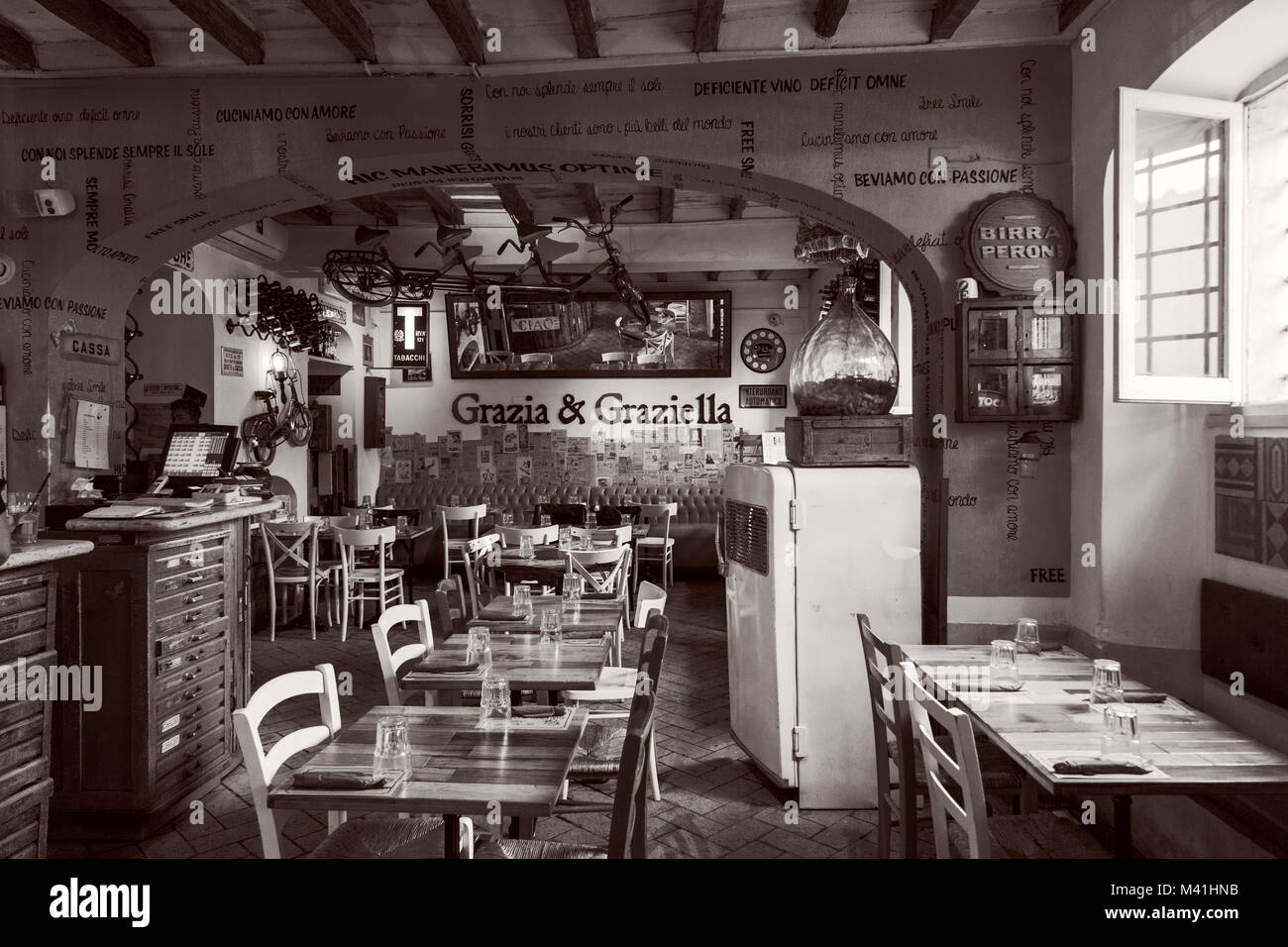 Italian restaurant interior italy hi-res stock photography and images ...
