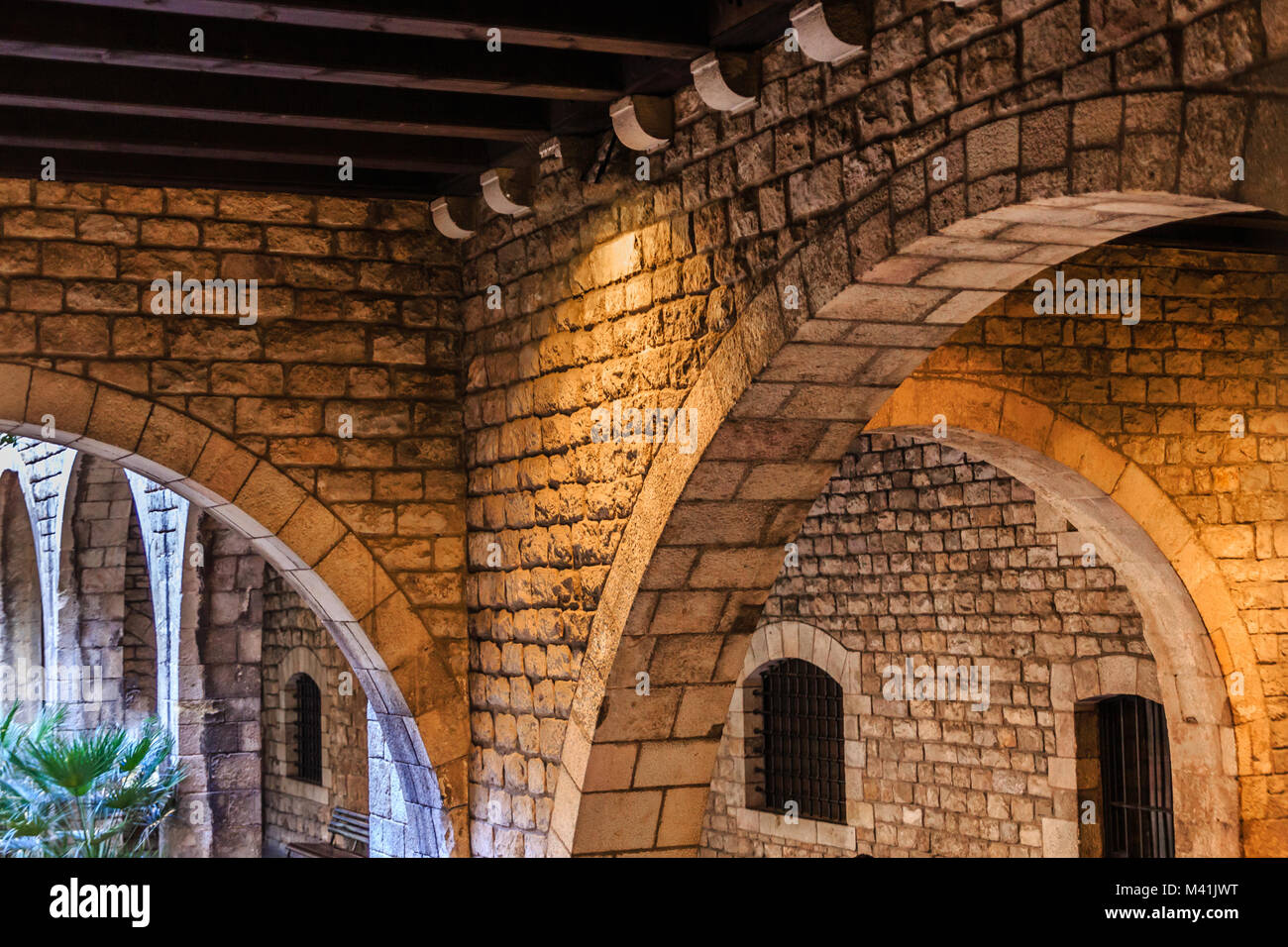 Stone arches in ceiling hi-res stock photography and images - Alamy