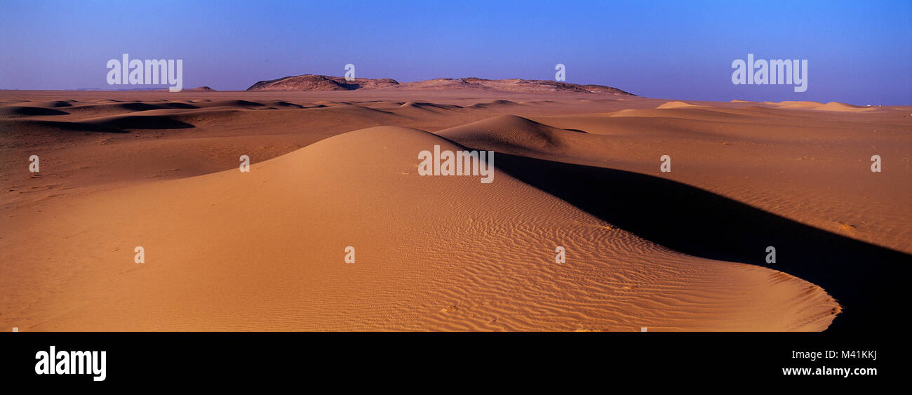 Ramlat As Sabatayn Desert High Resolution Stock Photography and Images ...