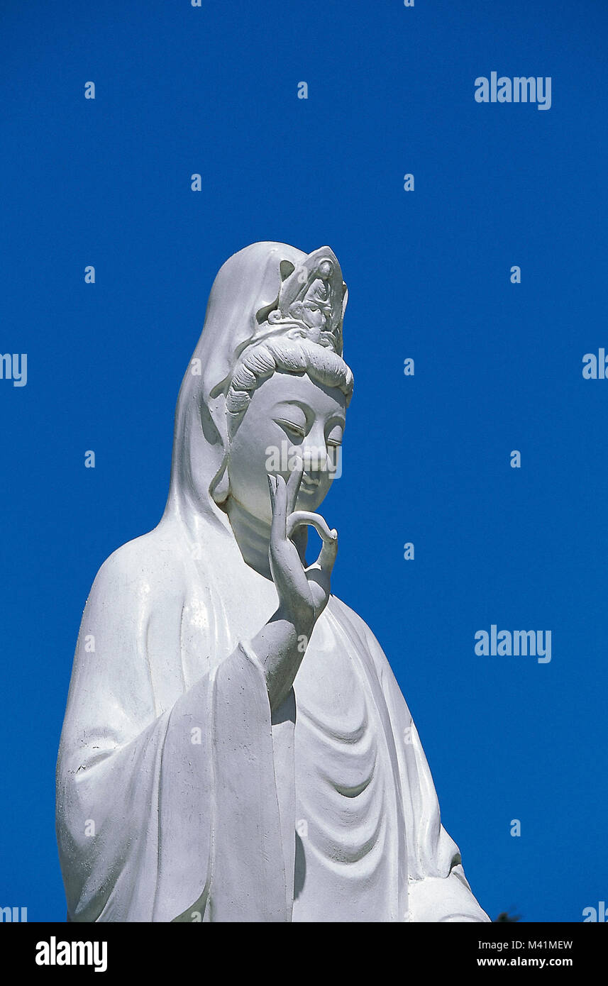 Statue of quan am hi-res stock photography and images - Alamy