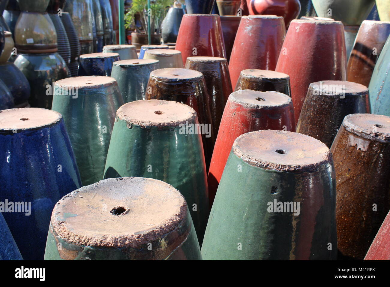 Large clay pots hi-res stock photography and images - Alamy