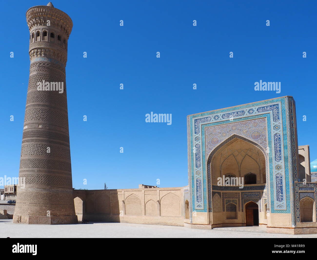 Islamic architecture mosque minaret tower hi-res stock photography and ...