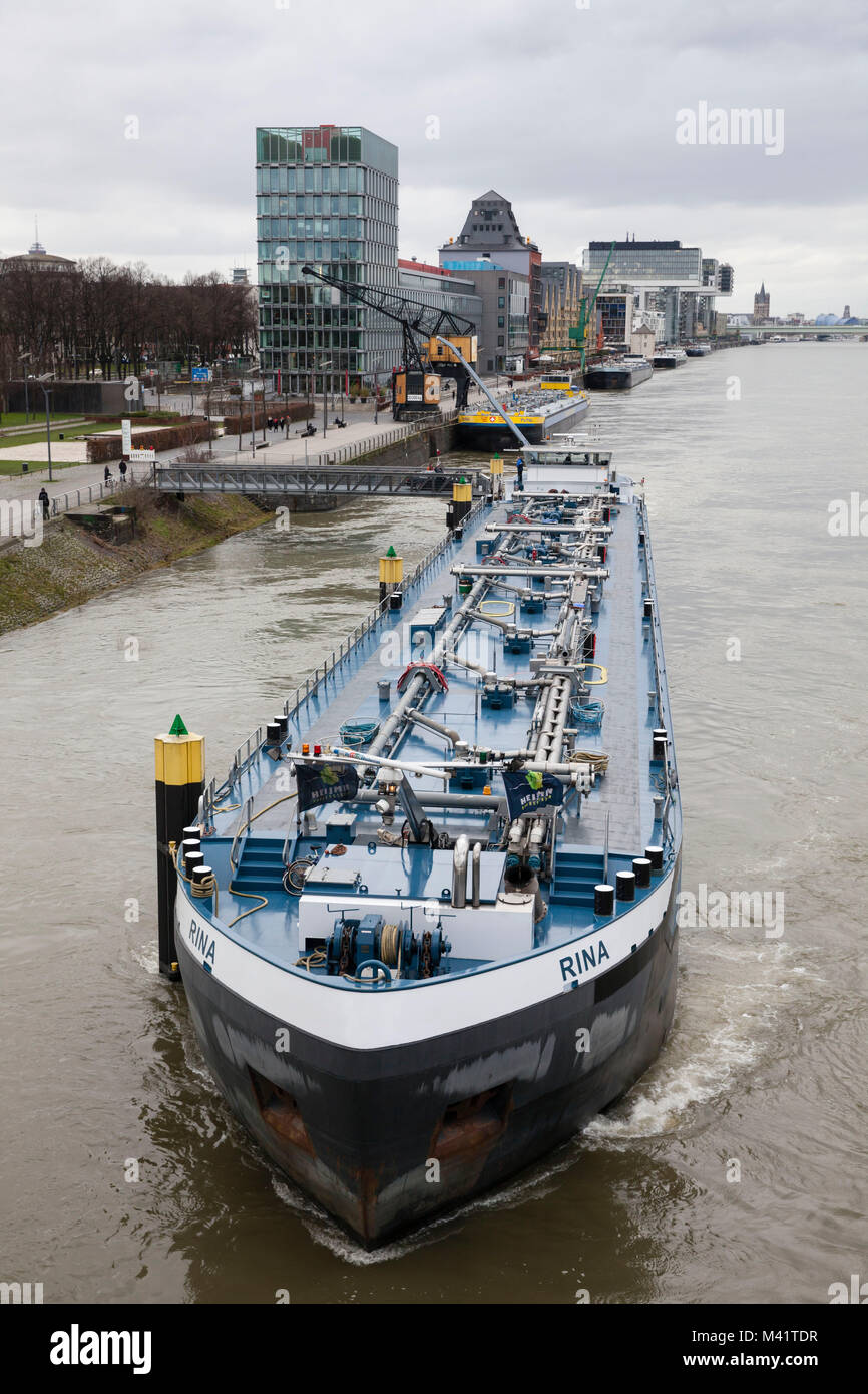 Tankships hi-res stock photography and images - Alamy