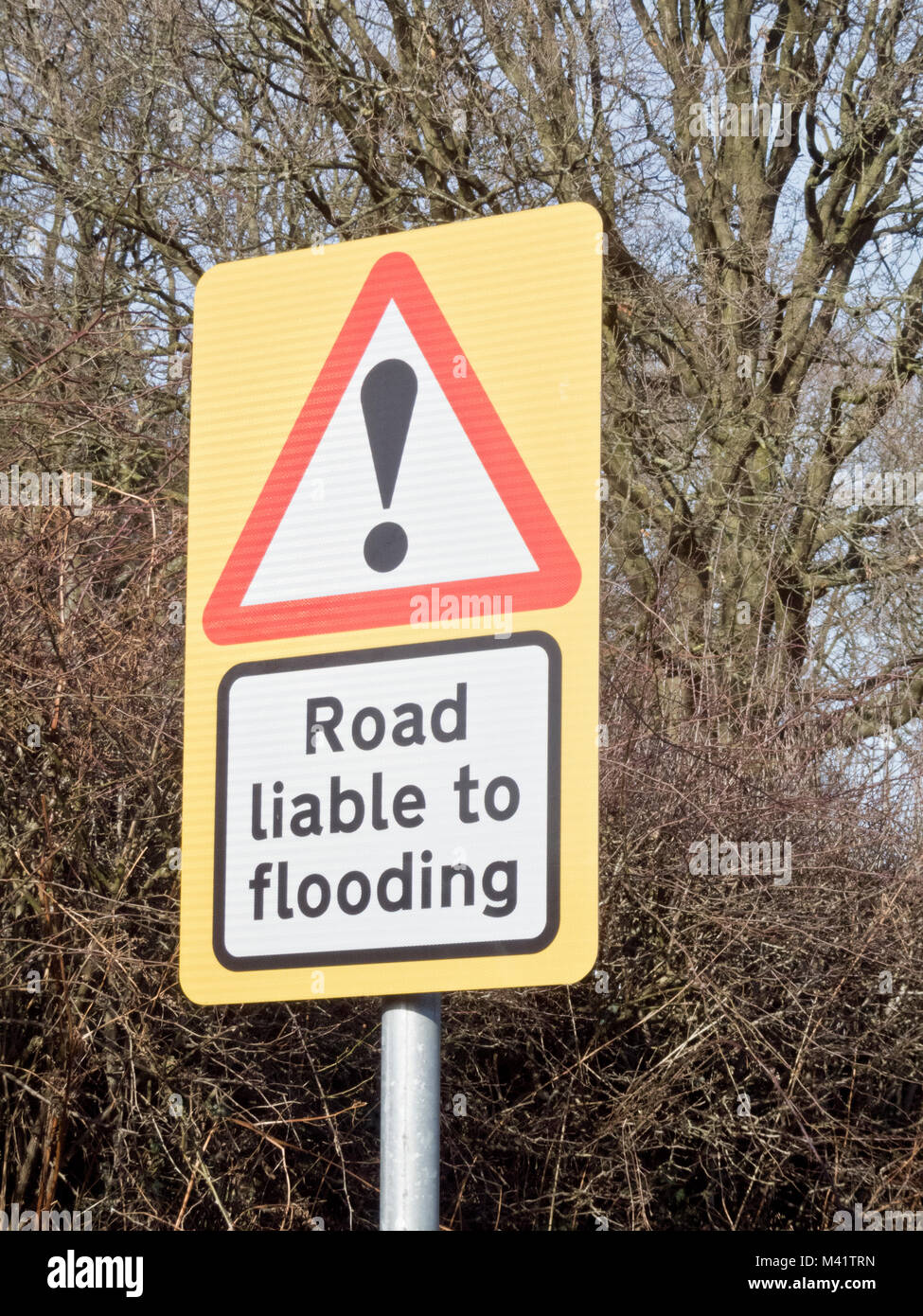 Flood warning road signs hi-res stock photography and images - Alamy