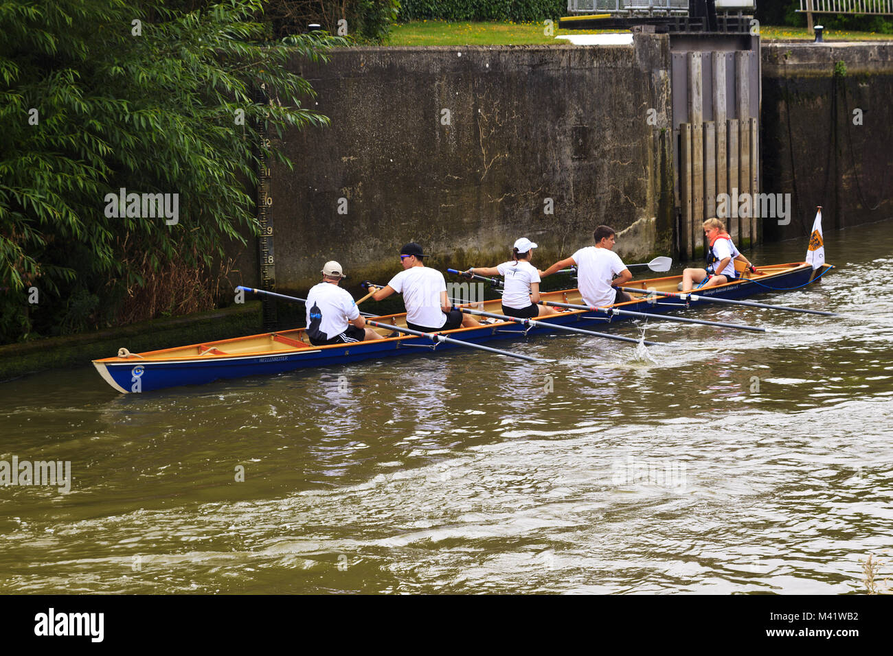 Skulls leaving Culham Lock on the River Thames Oxfordshire Stock Photo ...