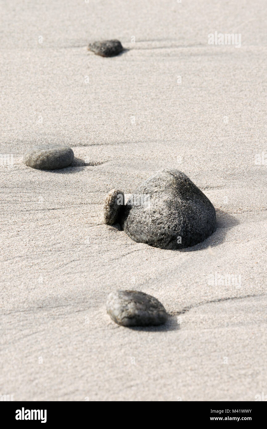Pebbles in pattern hi-res stock photography and images - Alamy