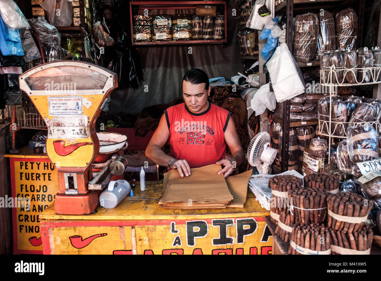 Asuncion paraguay market hi-res stock photography and images - Alamy