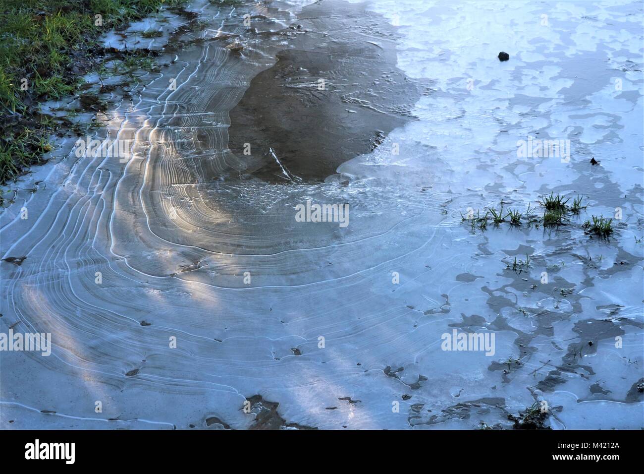 Frozen mud hi-res stock photography and images - Alamy