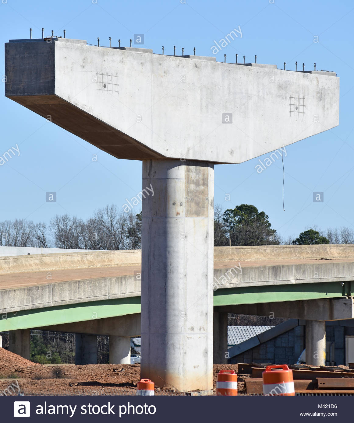 Cantilevered Steel Stock Photos & Cantilevered Steel Stock Images - Alamy