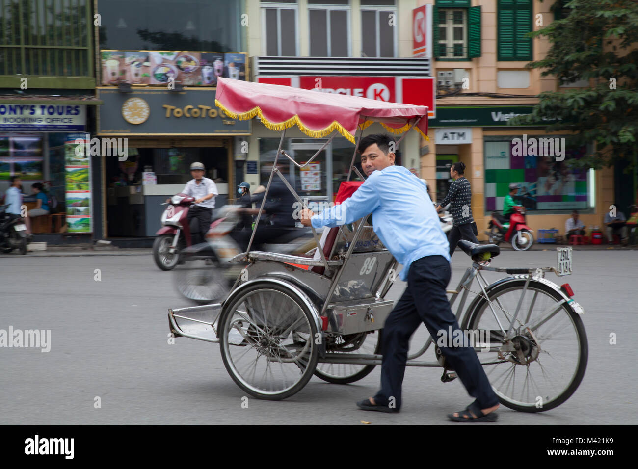 Tourist tuk tuk bicycle in Hanoi, Vietnam Stock Photo - Alamy