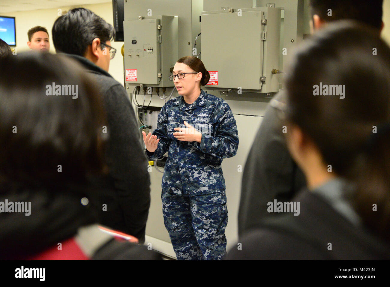 Center for surface combat systems hi-res stock photography and images ...