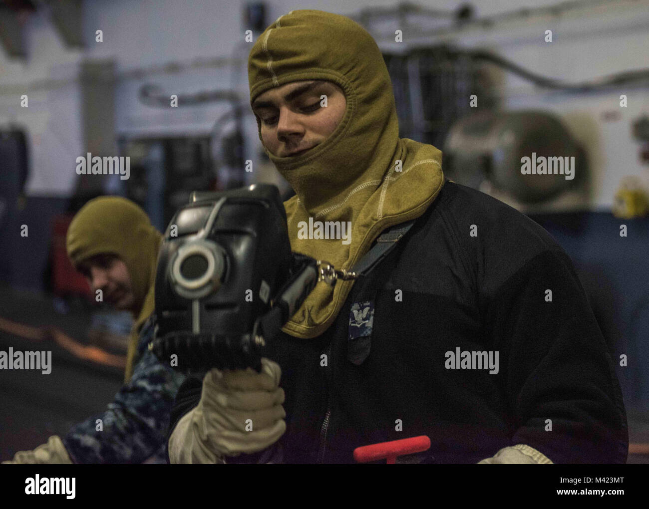 Navy firefighting thermal imager nfti hi-res stock photography and ...