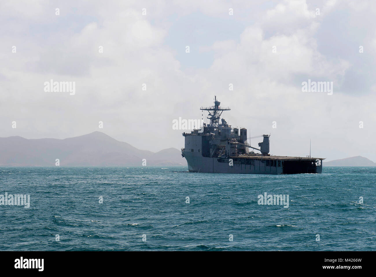 Uss oak hill hi-res stock photography and images - Alamy