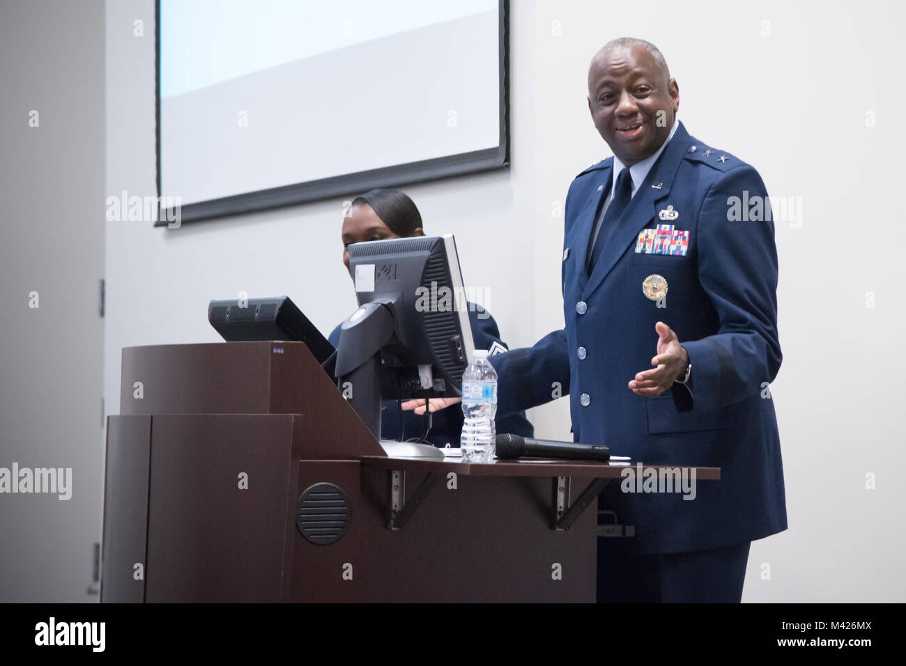 Maj gen mark brown hi-res stock photography and images - Alamy
