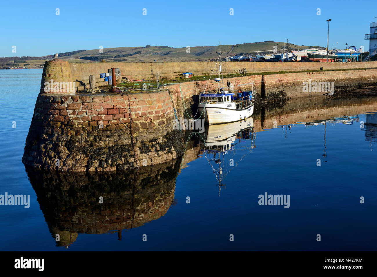 Cromarty harbour hi-res stock photography and images - Alamy