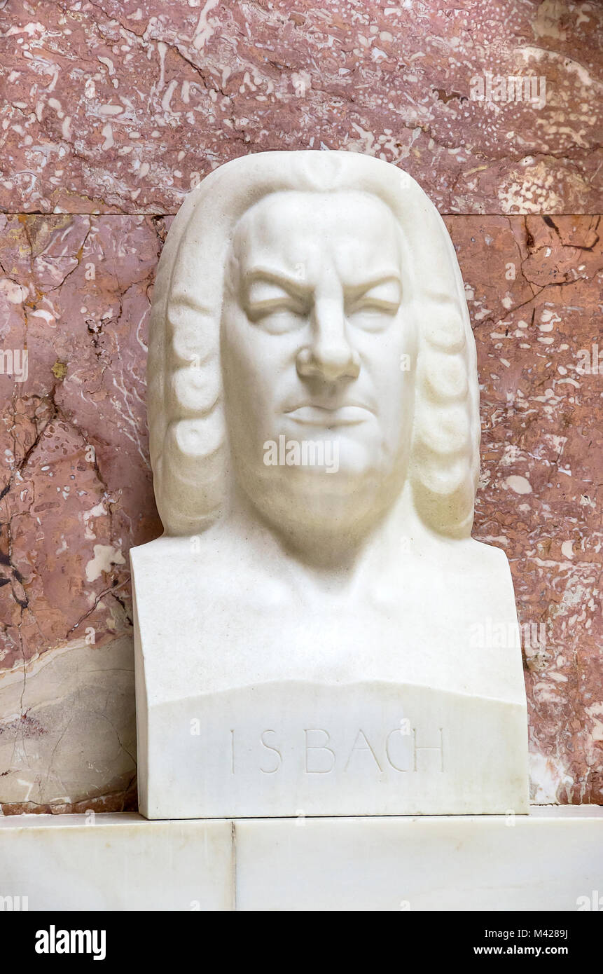 Statue of johann sebastian hi-res stock photography and images - Alamy