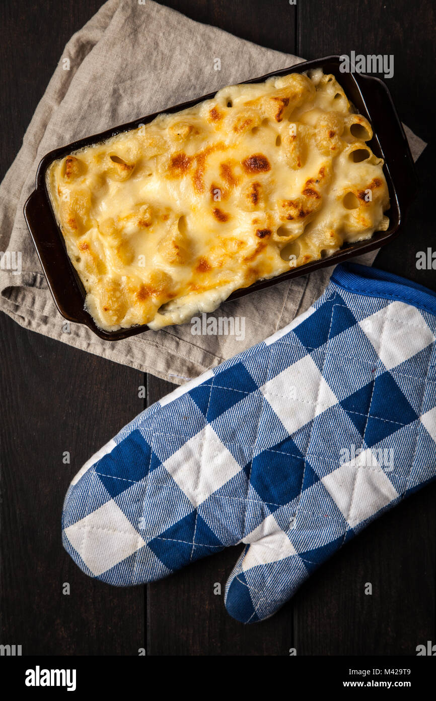 Mac and cheese Stock Photo - Alamy