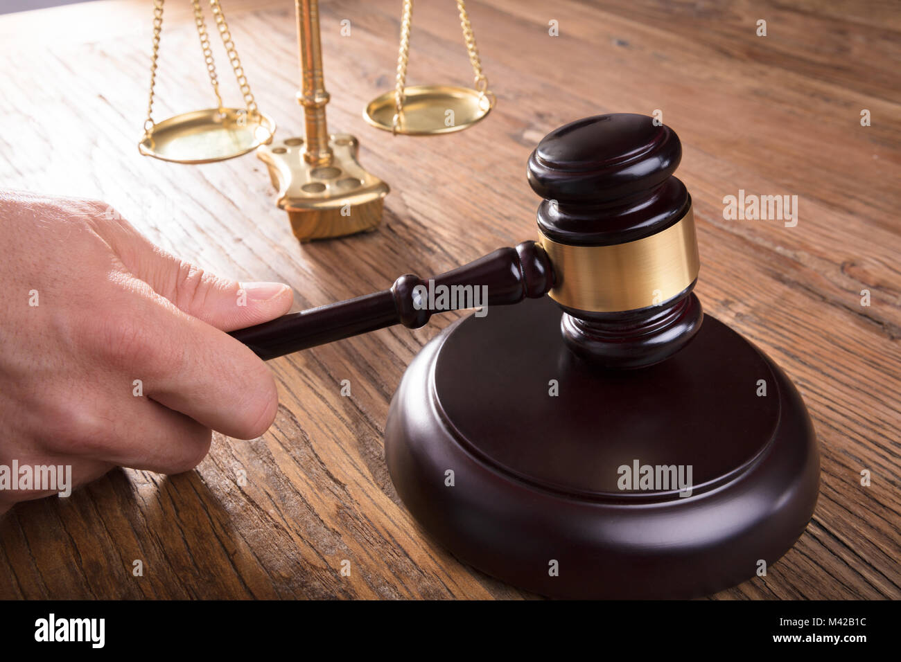 Hitting finger hammer hi-res stock photography and images - Alamy