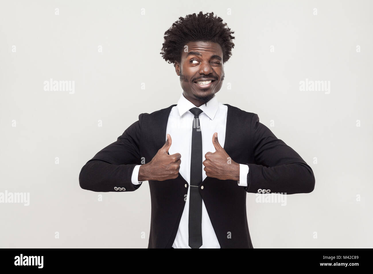 Thumbs up reaction hi-res stock photography and images - Alamy