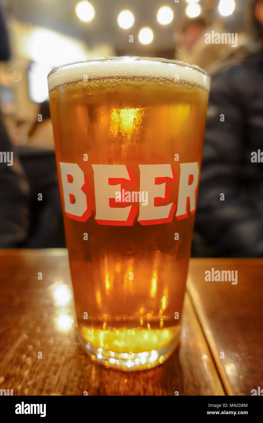 Pint with a view hi-res stock photography and images - Alamy