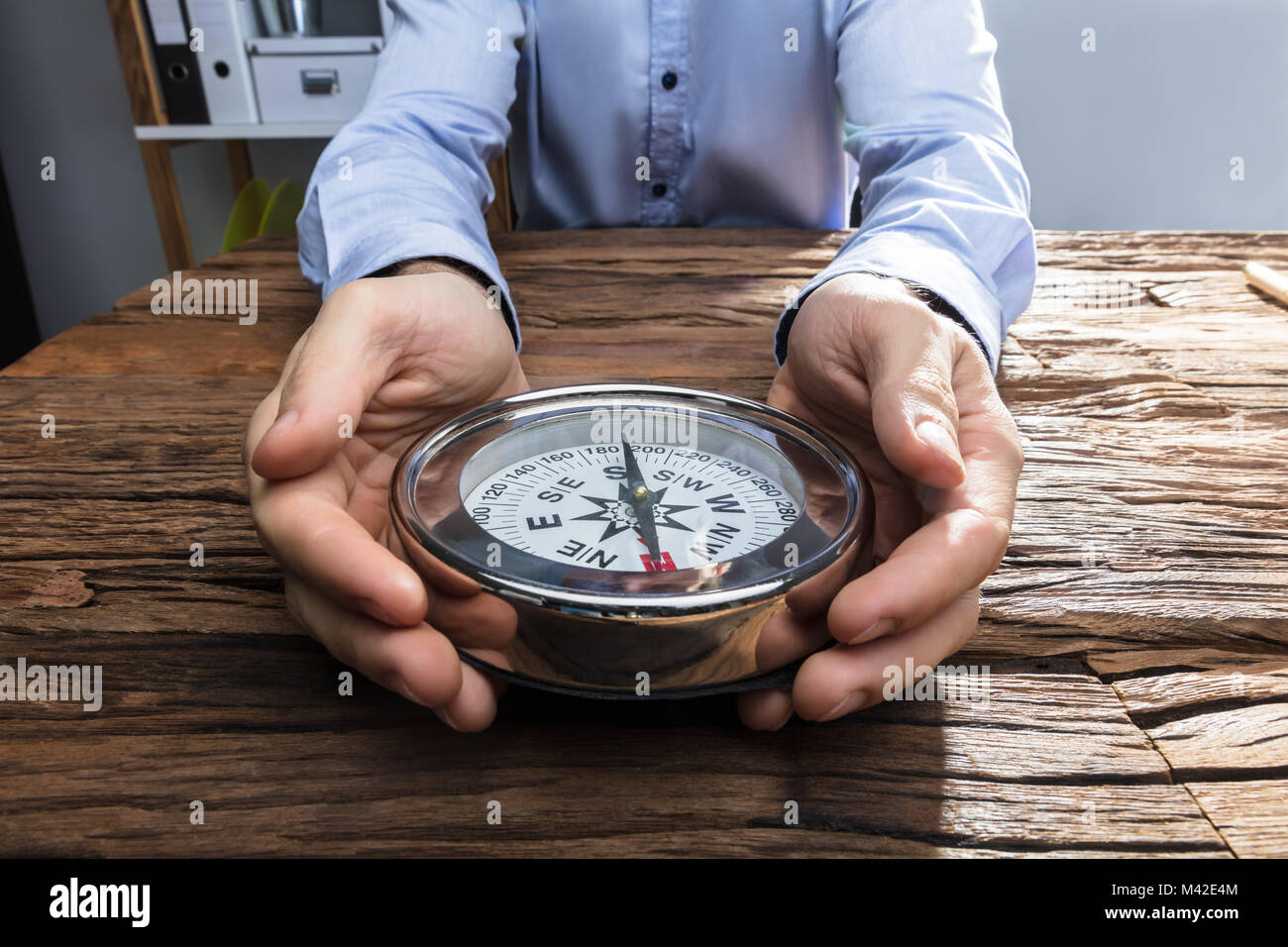 Navigation desk hi-res stock photography and images - Alamy