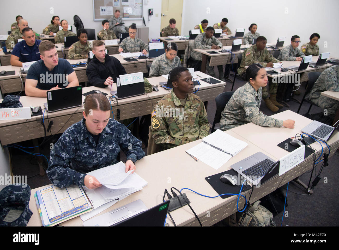 Fort sam houston military training hi-res stock photography and images ...