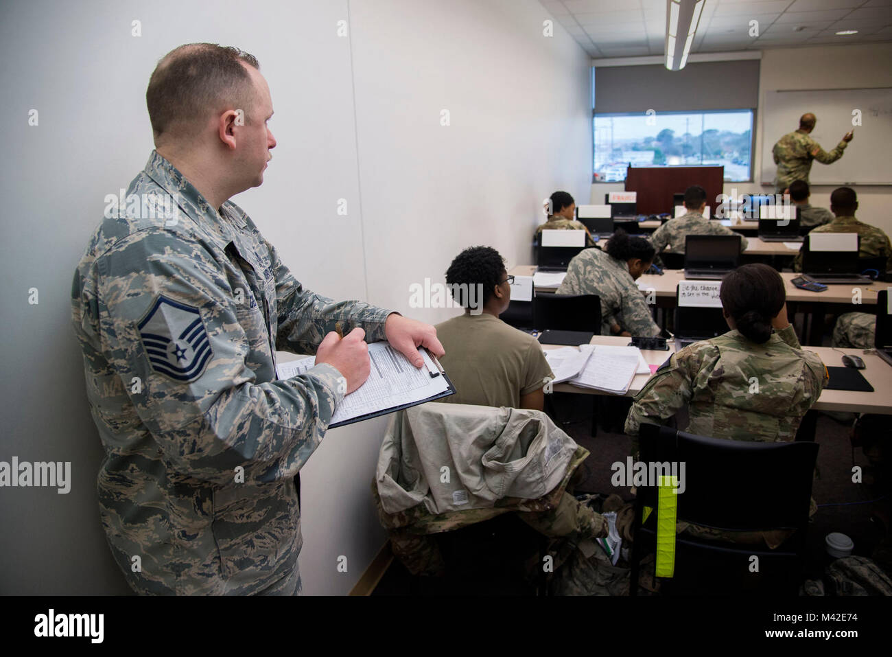 Fort sam houston military training hi-res stock photography and images ...