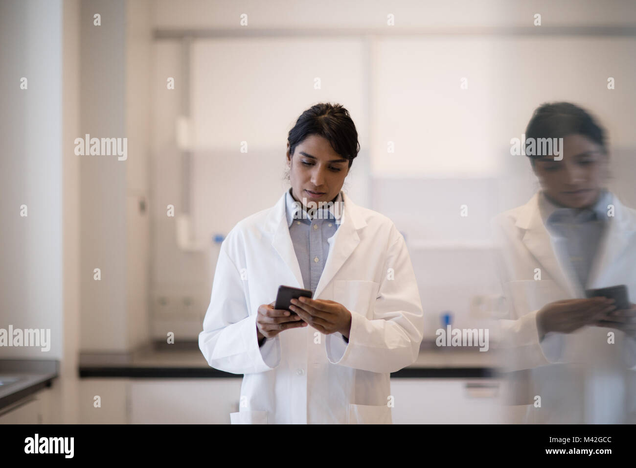 Female healthcare professional in hi-res stock photography and images ...