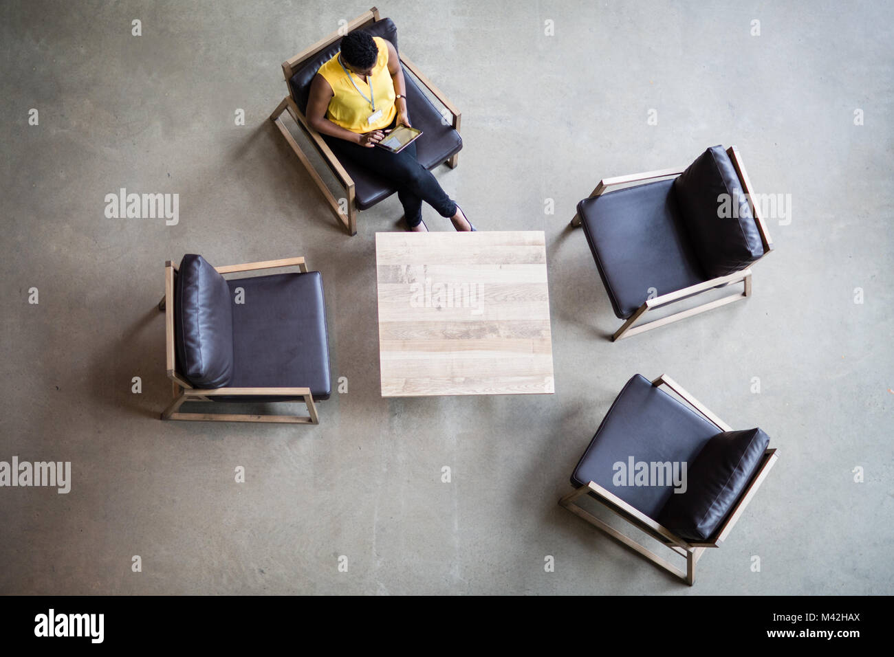 Syncing circle hi-res stock photography and images - Alamy