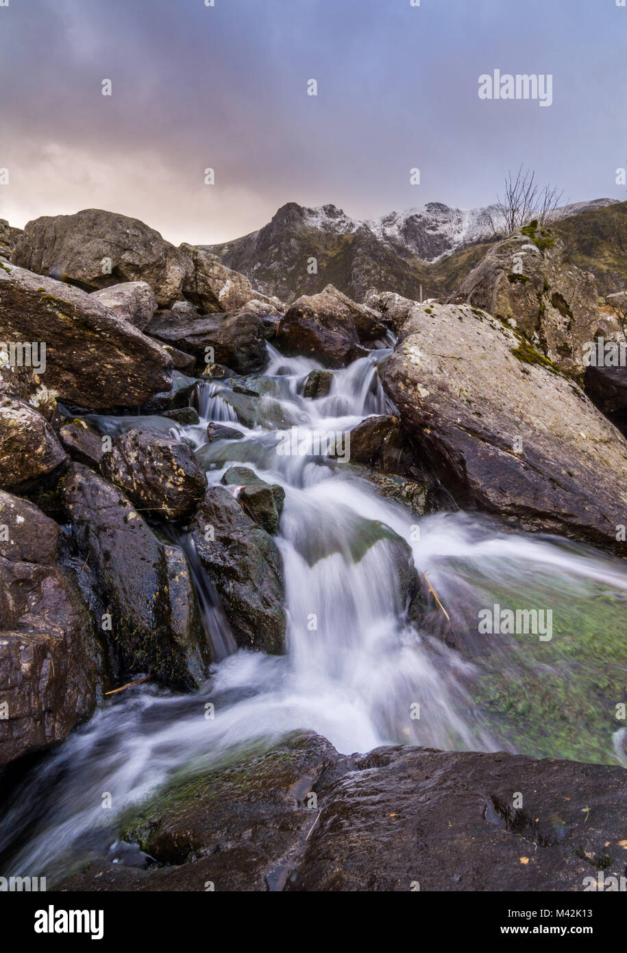 Idwal slabs hi-res stock photography and images - Alamy