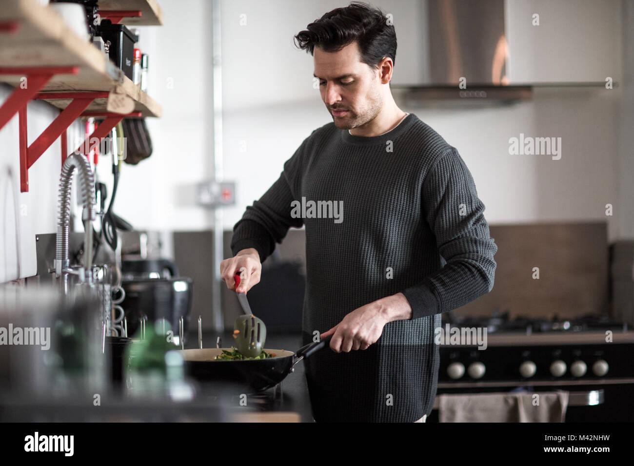 Home cooking hispanic hi-res stock photography and images - Alamy