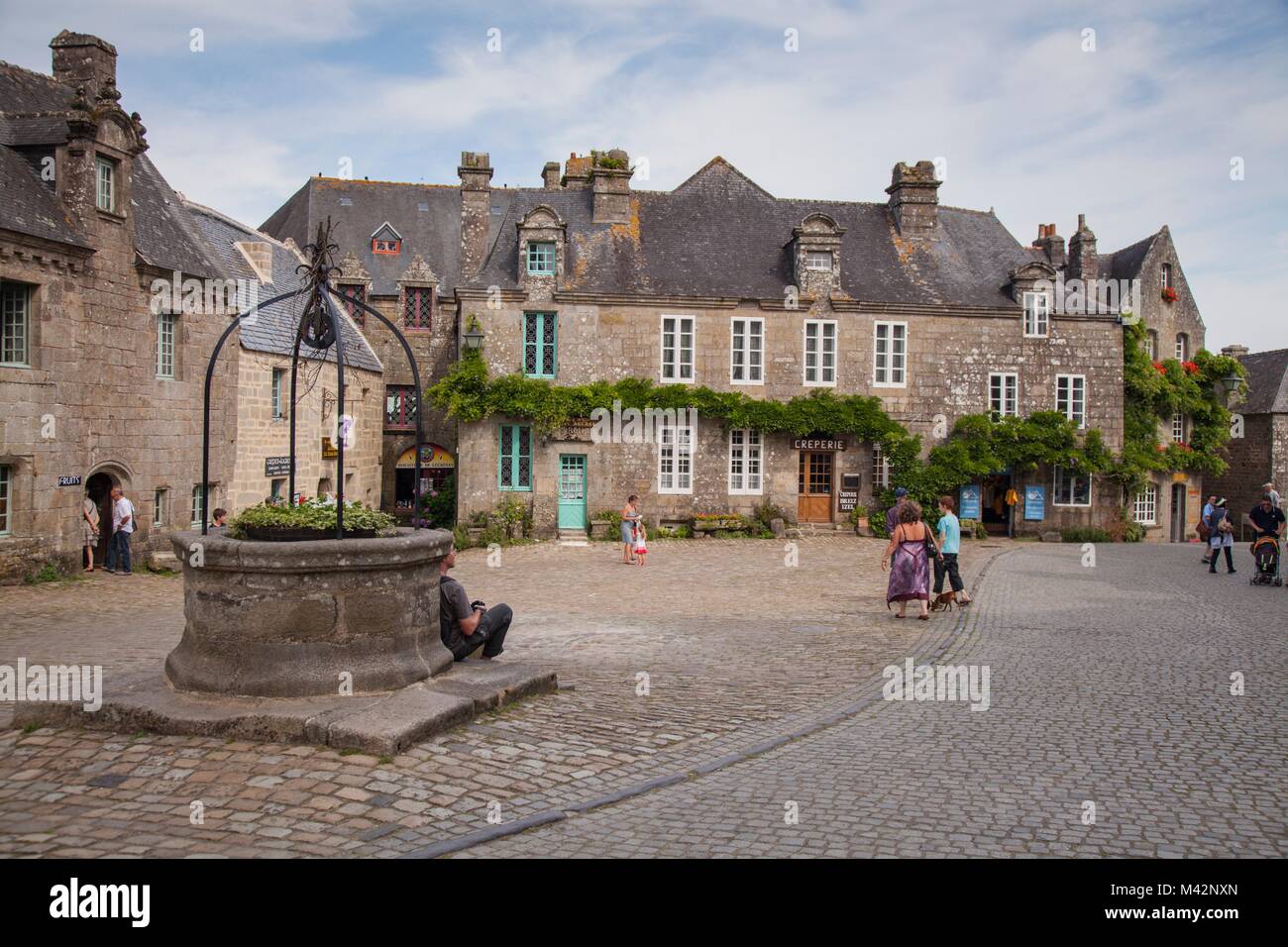 Locronan, Brittany, France. A view of the medieval square Stock Photo ...