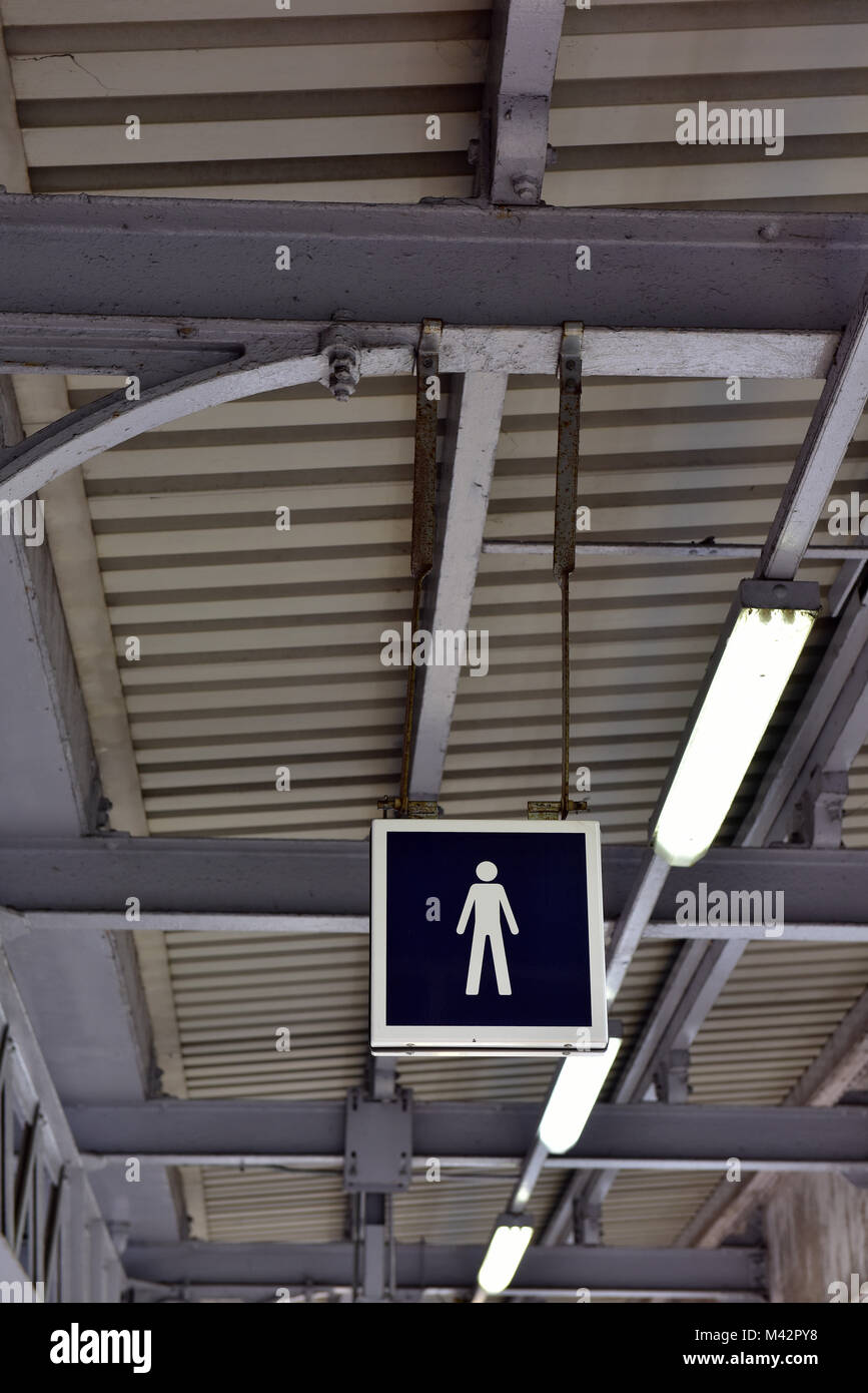 Hanging toilet sign hi-res stock photography and images - Alamy