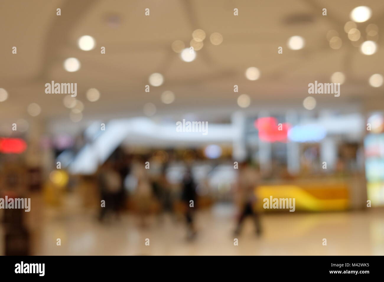 Supermarket blurred background Stock Photo - Alamy