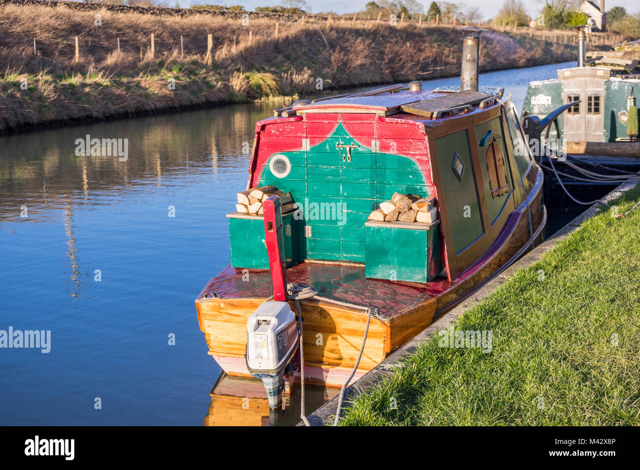 Small narrowboat moored at the Kennet and Avon Canal, Wiltshire ...